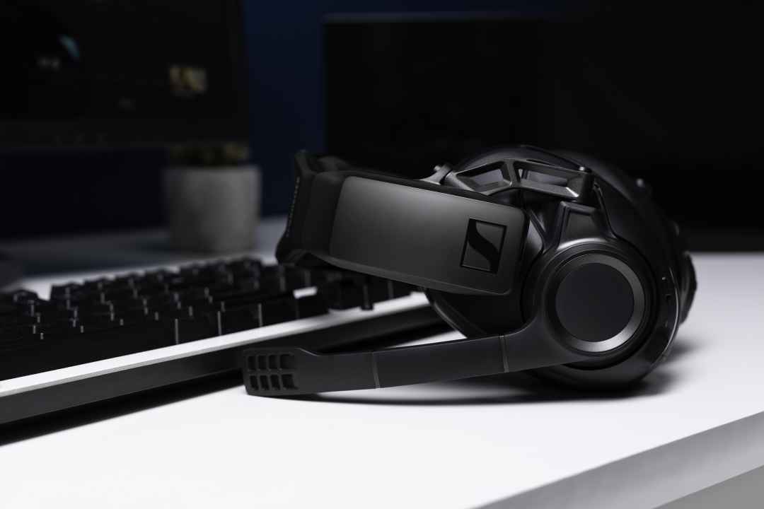 Sennheiser GSP 670 Wireless Gaming Headset Review - PlayStation Universe