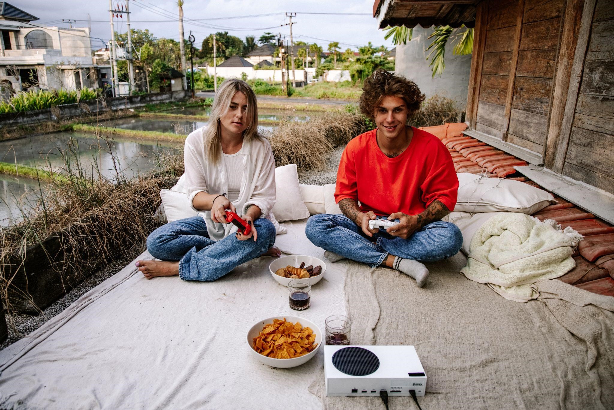 Venturing Beyond PlayStation: Play Starfield through Xbox Digital Gift ...